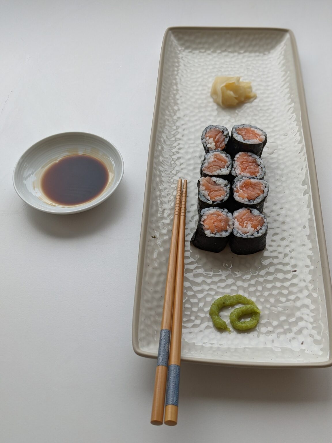 Salmon Maki Roll – What It Is & How to Make It Step by Step ⋆ Make my Sushi